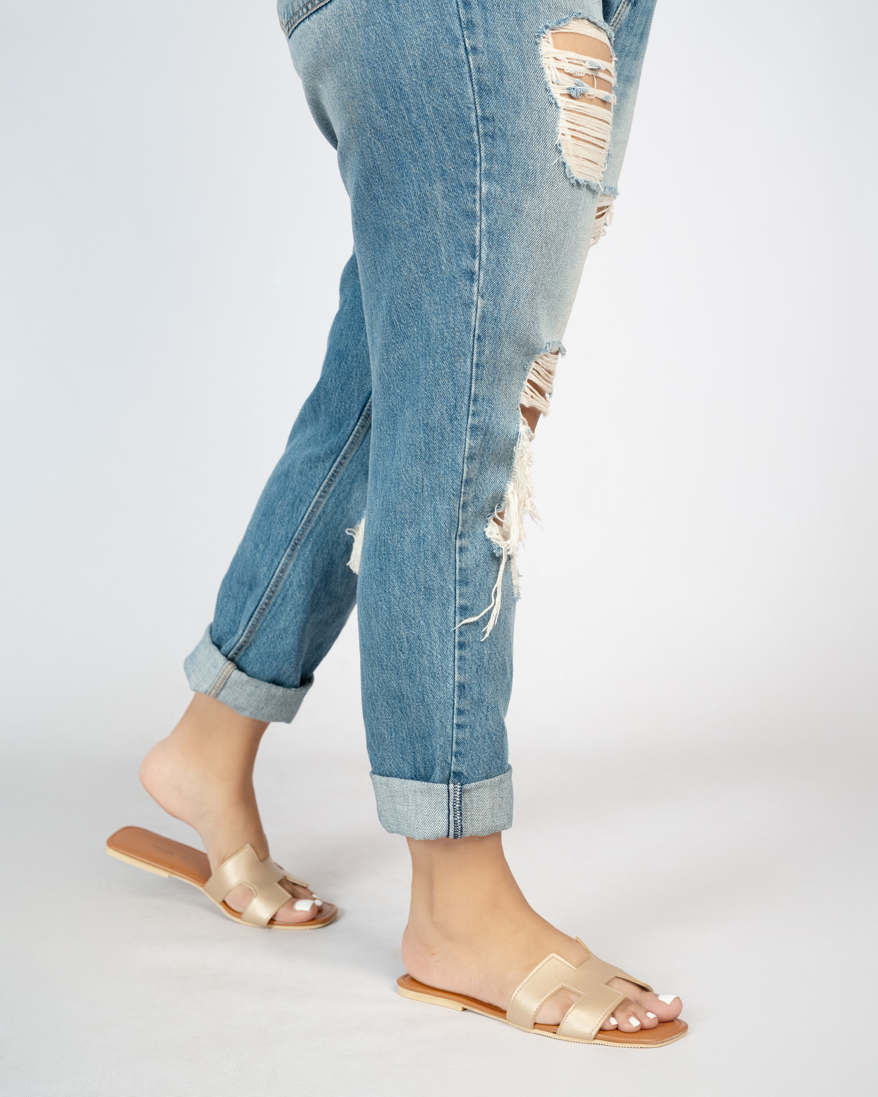 GOLD CUT-OUT SLIDES – Sereppu